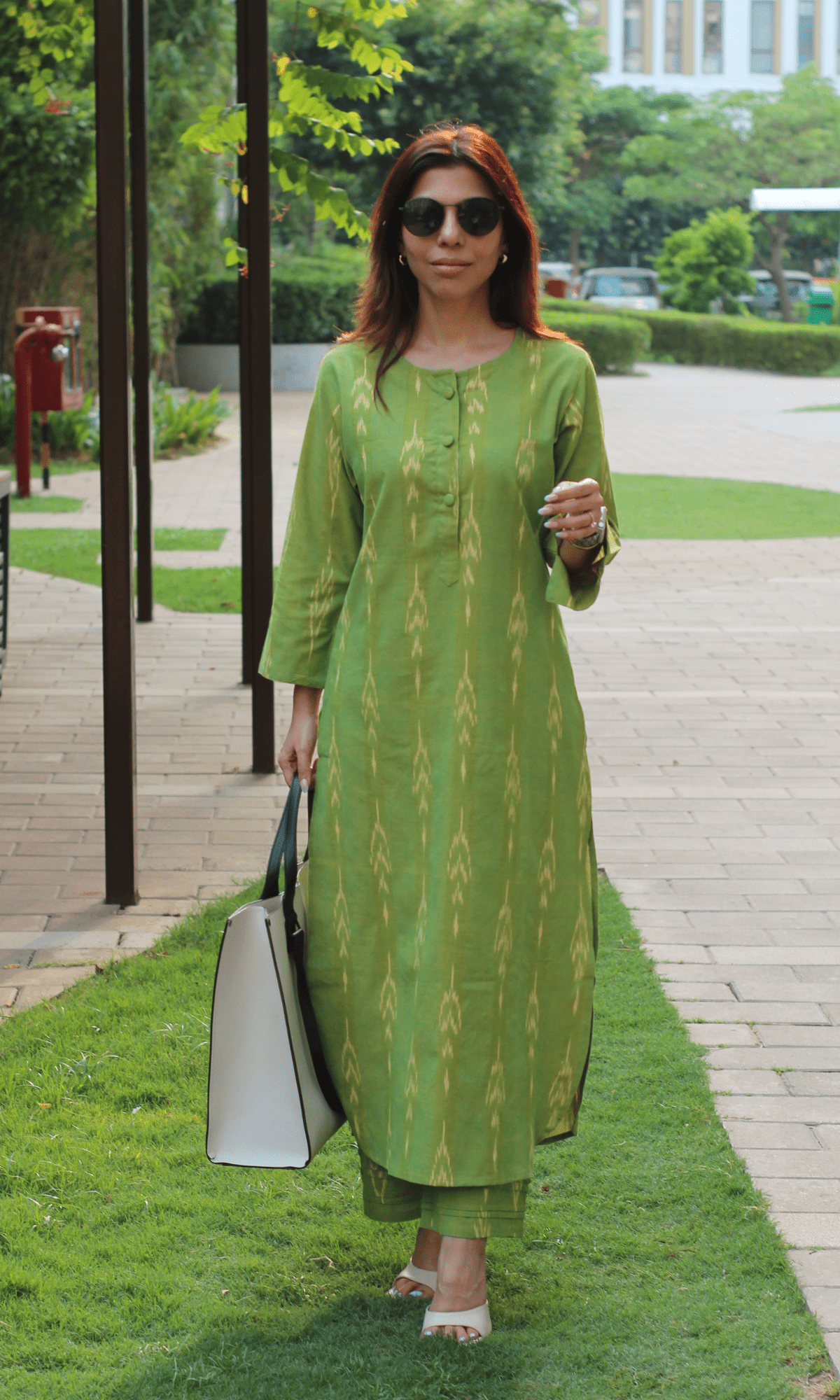 Baareeki Cotton Ikkat Matcha Buttoned Kurta & Pants – Tsuri Trends